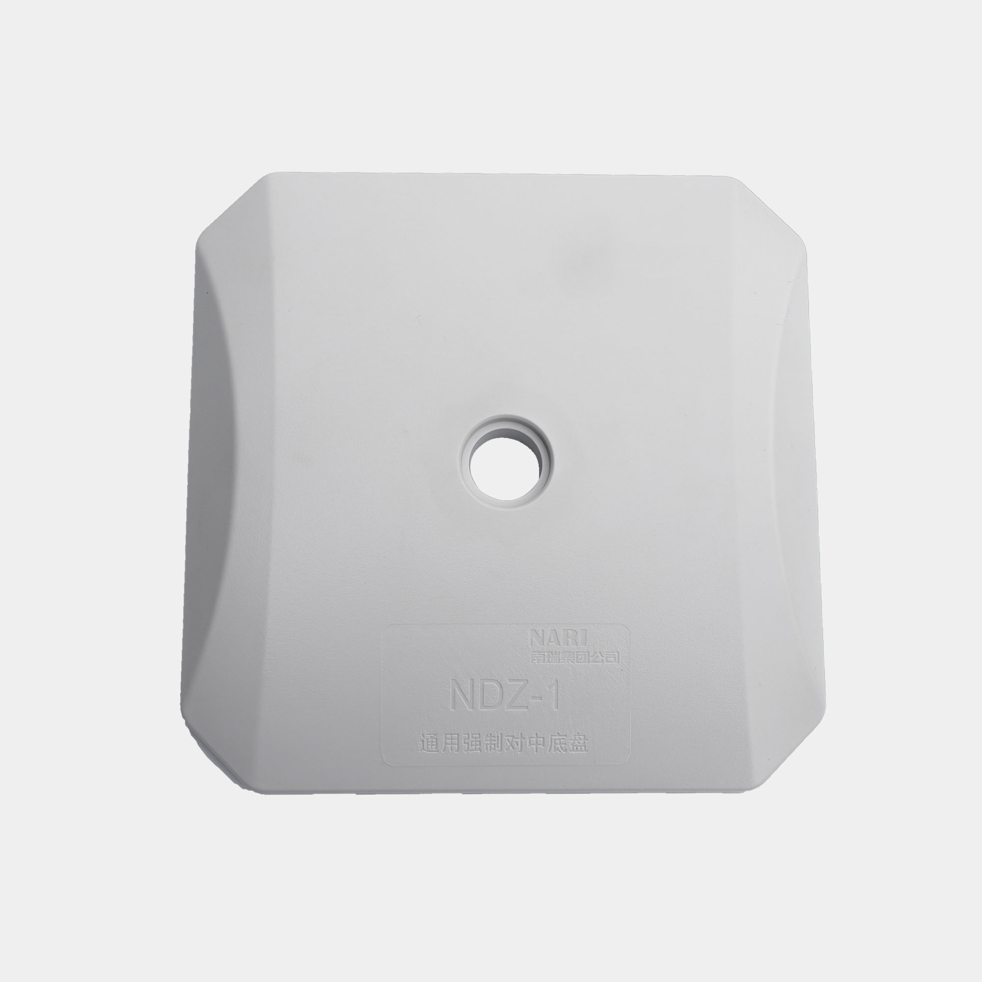 Forced chassis centering - Idealmold